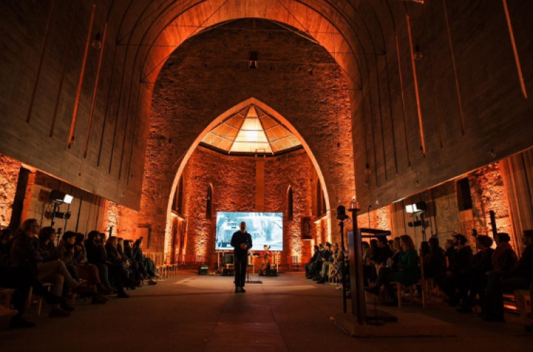 dst group | dstgroup patron invites international personalities