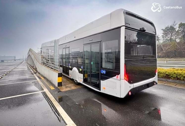 dst group | CaetanoBus conclui testes do primeiro MetroBus a hidrogénio ...